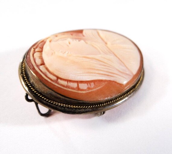 Antique Madonna Cameo Brooch with 800 Silver Mounting - Gem