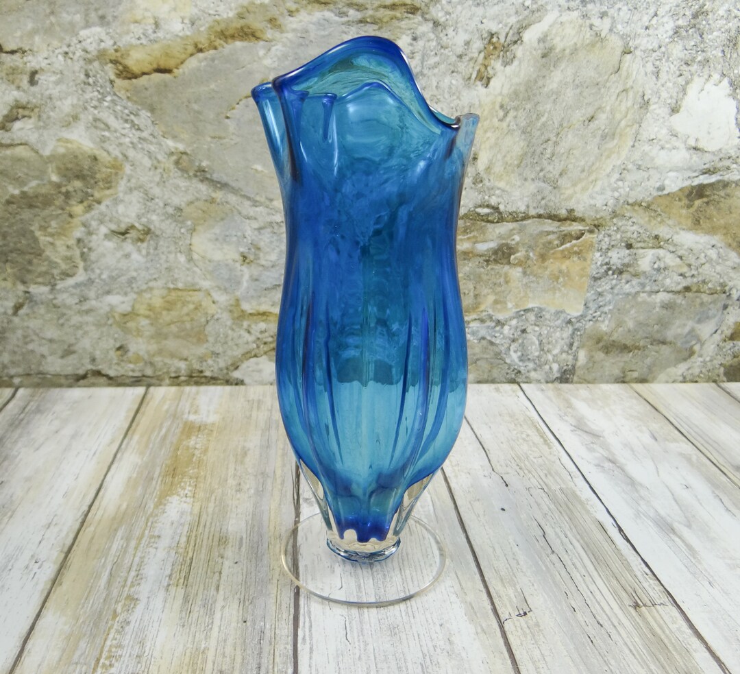 Vintage Blue Art Glass Vase - Etsy