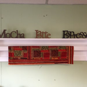 Beautiful Quilt Rack Wall Hanging Wood Shelf With Quilt Rod, Blanket ...