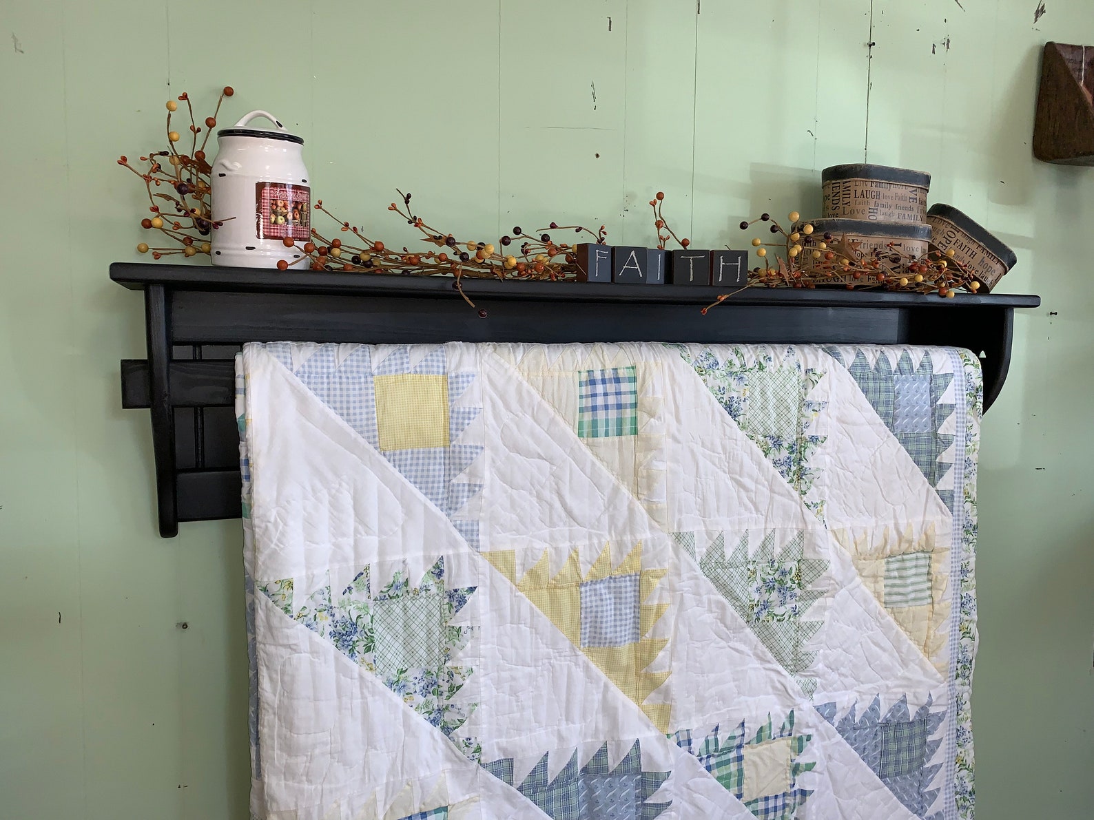 48 Quilt and Tapestry Rod With Shelf Quilt Hanger - Etsy