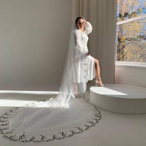 Wedding Veil Green. Green Veil With Embroidered Emerald Green Leaves in ...