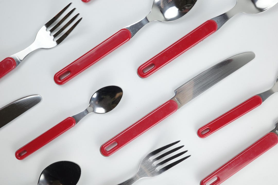 1980s Vintage Red Handle Stainless Steel Cutlery Set – 24 Pieces – Mid ...