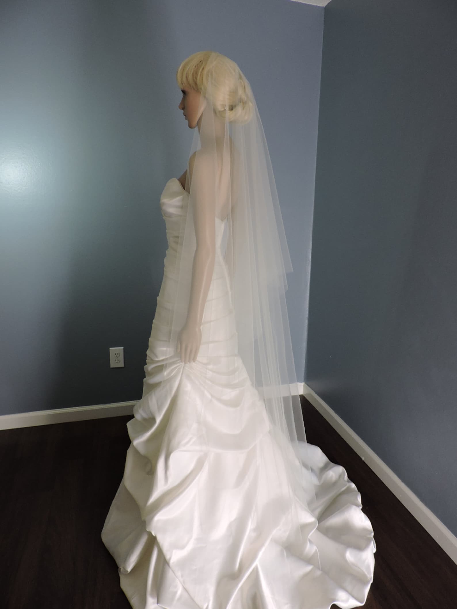 Drop Wedding Veil Floor Length Simple and Elegant, Bridal Veil DV32 ...