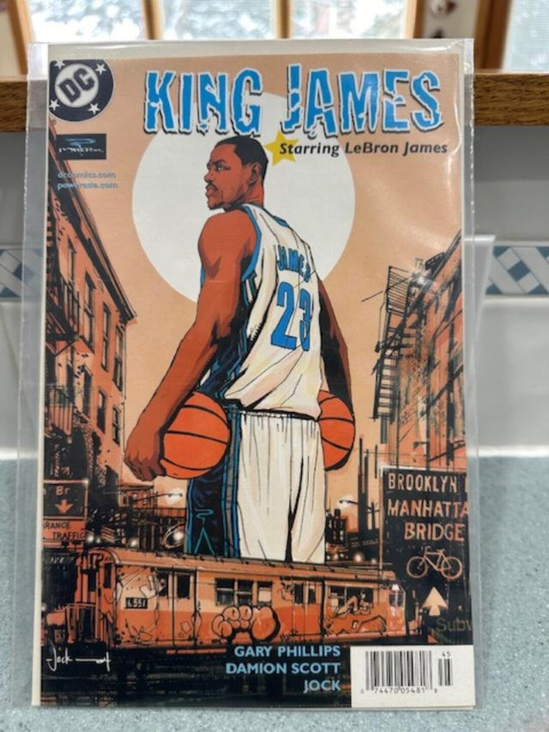 9.8 Lebron James Basketball King DC Comic Book 2004 Rare Rookie NBA ...