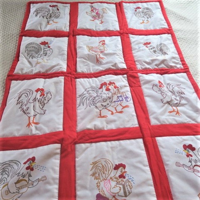 RED ROOSTER quilt vintage homemade quilt hand painted | Etsy