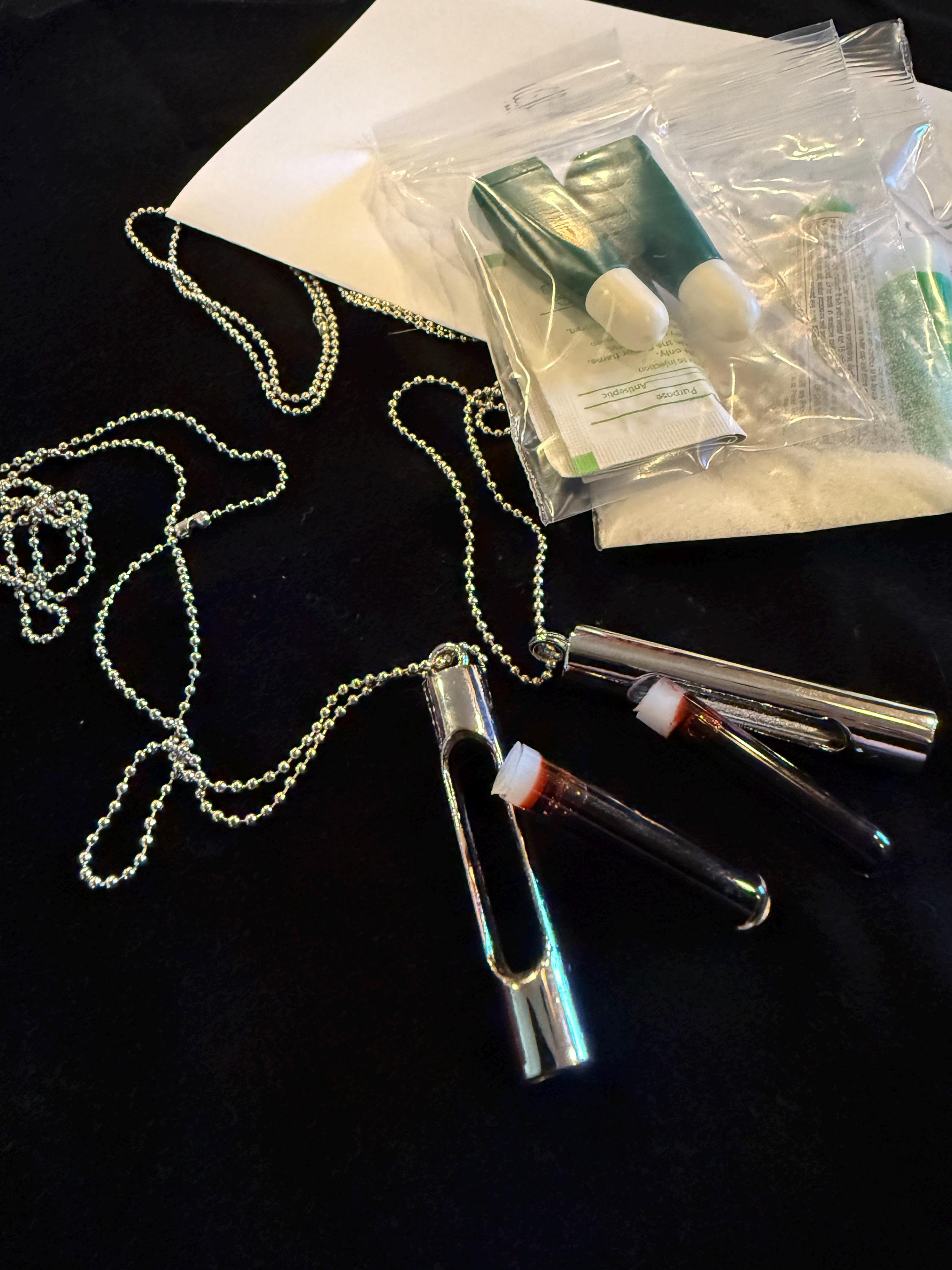 2 Blood Vial Jewelry Kit – Perfect for Weddings, Friends, Lovers, Long ...