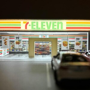 7 Eleven Diorama - Etsy
