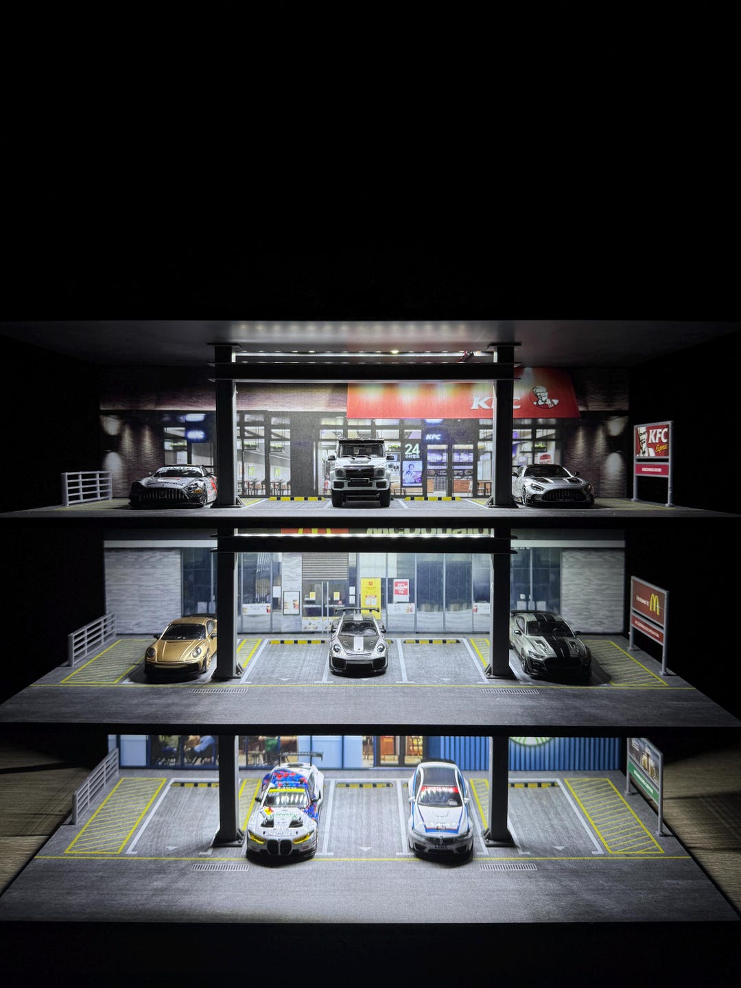 Premium Diorama Diecast Mini Strip Mall Garage With LED Lighting Model ...