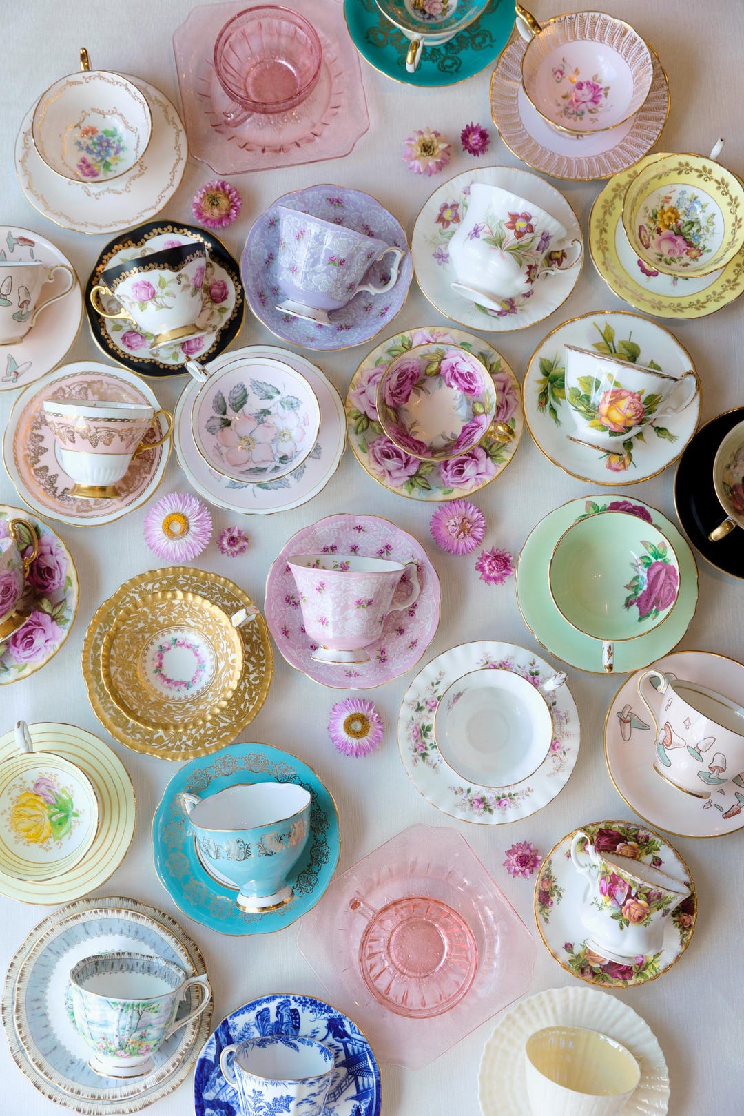 Vintage England Tea Cups. Luxury Tea Cups and Saucers Party Favors for ...