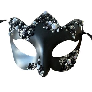 Black and Grey Pearl Crown Masquerade Mask - Etsy