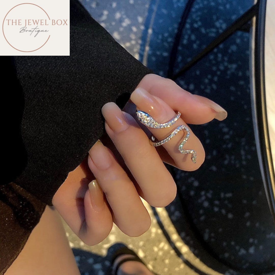 Vintage Charming Crystal Stud Wrap-around Snake Ring Snake Ring ...