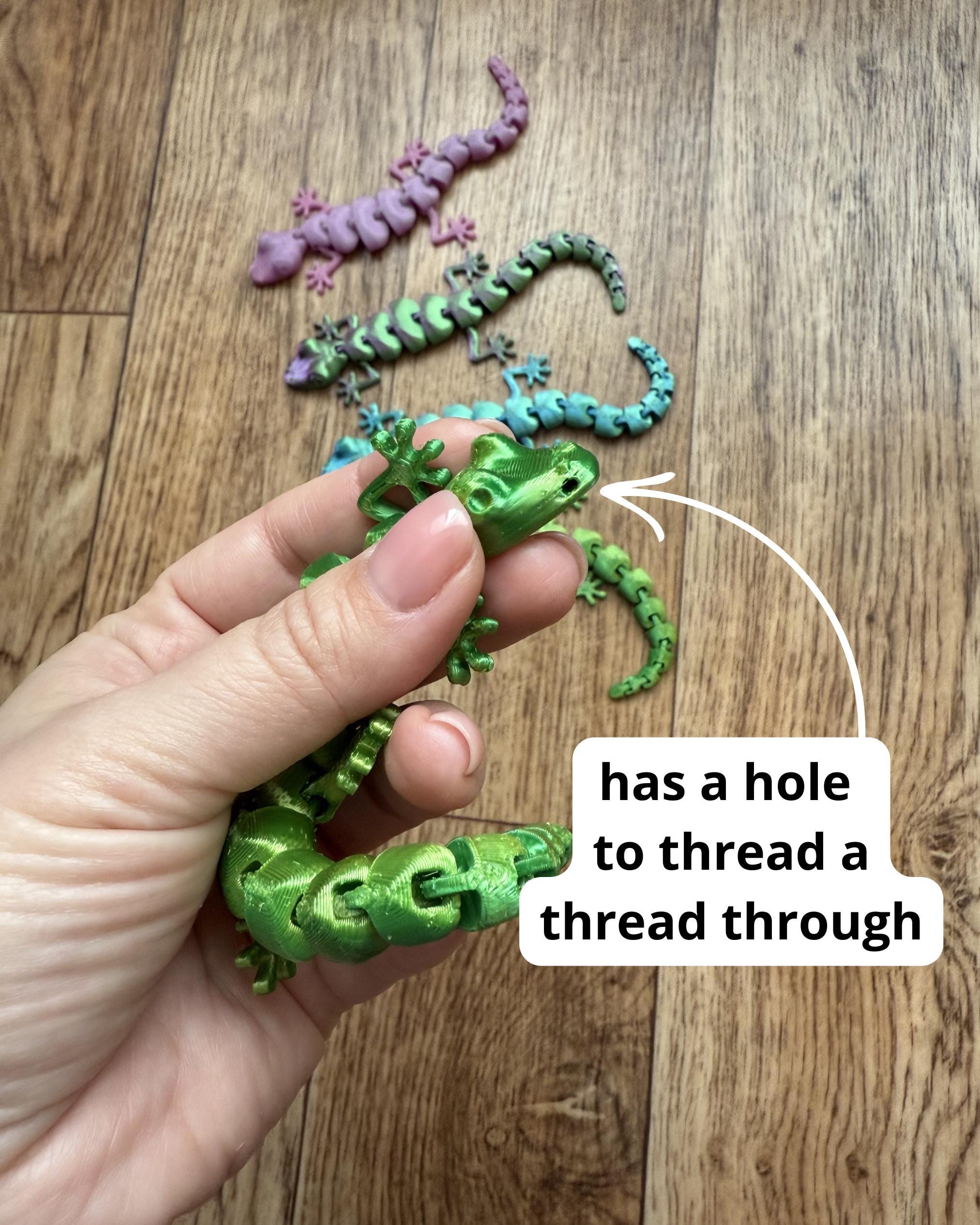 Gradient Color Lizard Toy for Cat, Flexible Lizard Toy, Flexible Toy ...