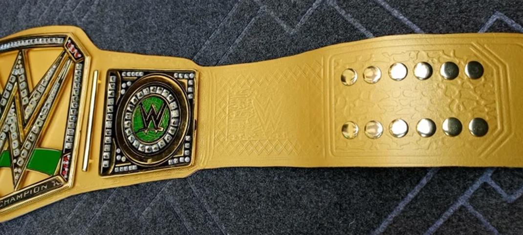 WWE Undisputed Universal Championship Replica Gold Leather Title Belt 2 ...