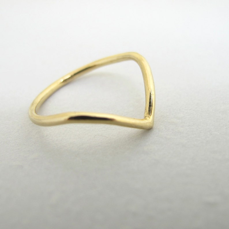 Point Ring - 14k Gold Chevron Peak and Valley Minimalist Triangle ...