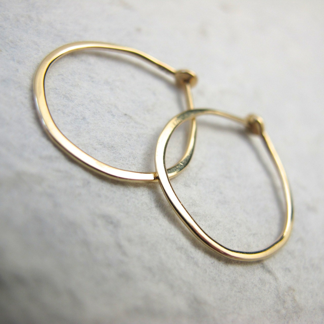 Medium Solid 18k Gold Hoops - 3/4 Inch Hand Forged Solid Gold Hoops ...