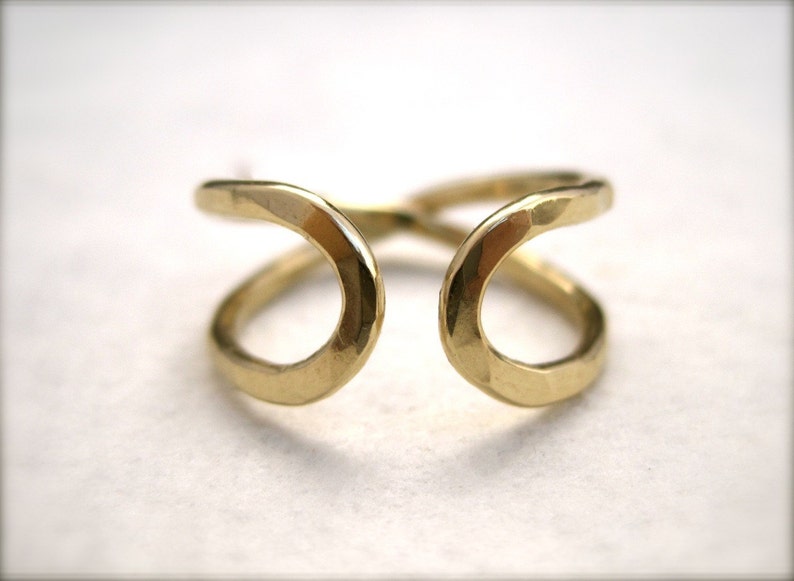 Infinity Ring (narrow) - Solid 14k Yellow Gold Wedding Band - Etsy