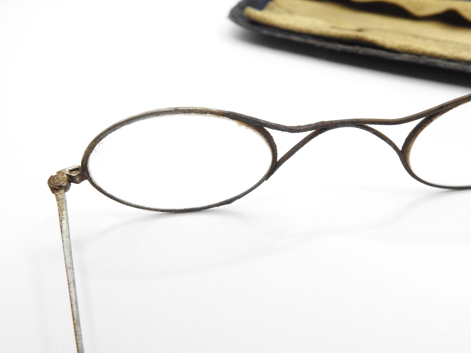 Antique Optical Glasses With Case 1910s 1920s Optometrist Collectible ...