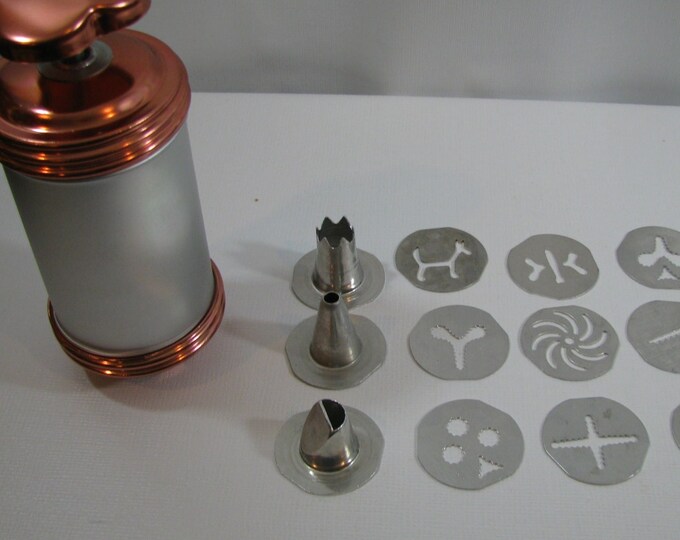 Vintage Mirro Cookie Press With 12 Disks & 3 Decorating Tips - Etsy