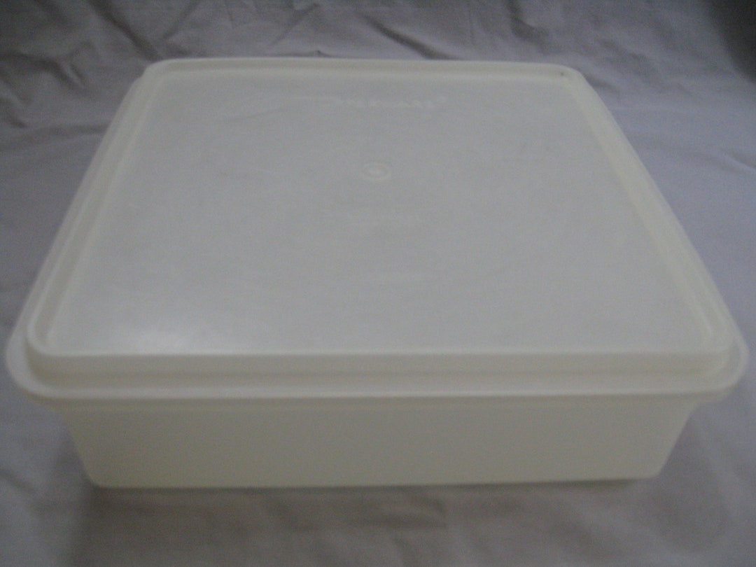 Tupperware Square Snack Stor Keeper 514 515 Food Storage Container ...