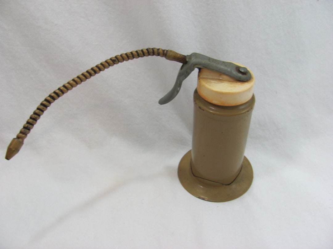 Vintage Finger Pump Oiler Oil Can With Flexible Spout Made in USA - Etsy