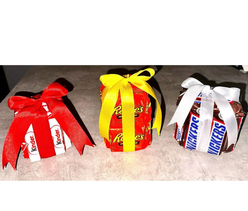 Chocolate Bar Present Gift Bow Ribbon Kinder Cadburys Reeses Wispa ...