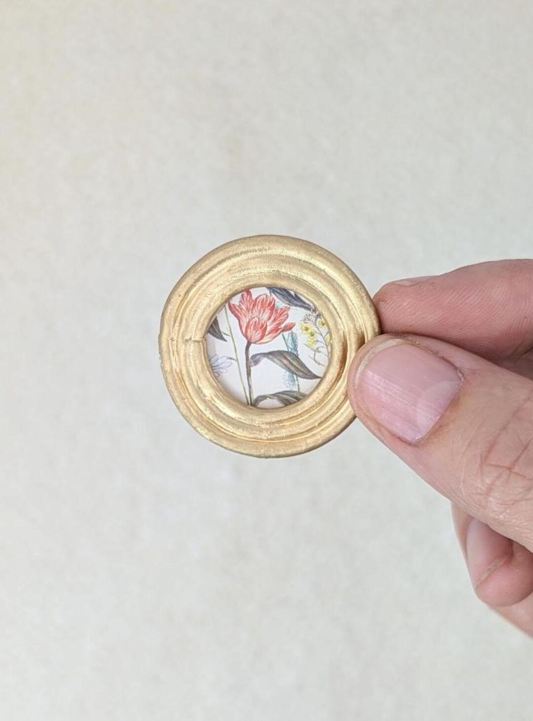 Miniature Gold Round Picture Frame W/ Swappable Tiny Flower Print - Etsy