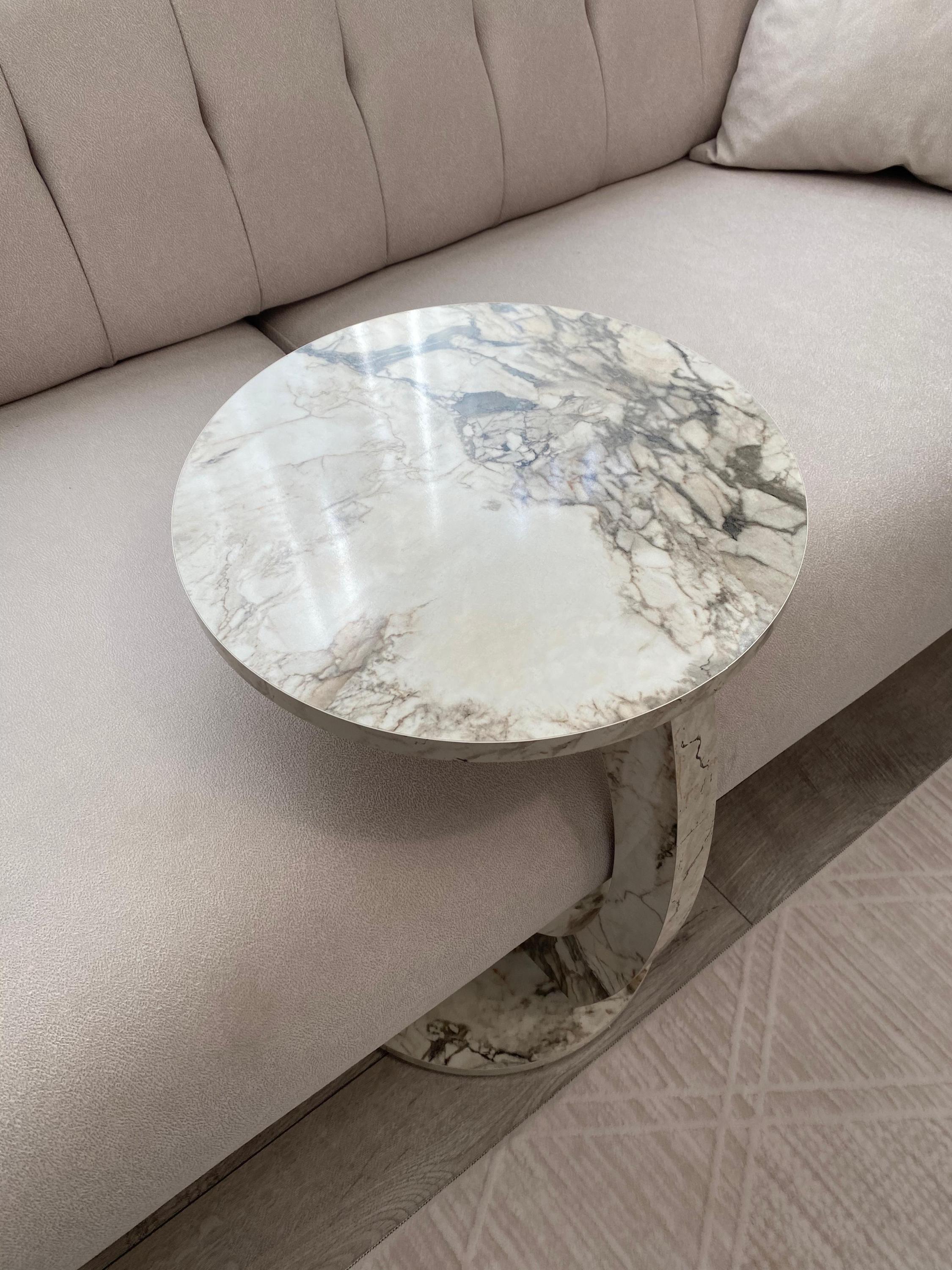 Round C Shape Laptop Table, Modern Couch Table With Rollers, Walnut ...