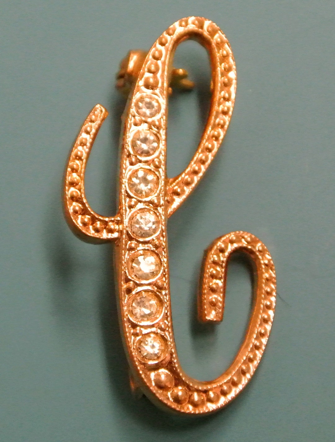 Vintage 1950s Small C-letter Dark Goldcolor Brooch With 7 Rhinestones ...