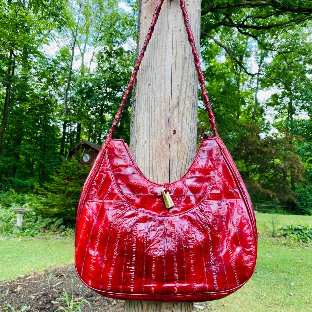 Antique Dragons Blood Red Korean Eel Skin Handbag Matching Mirror Coin ...