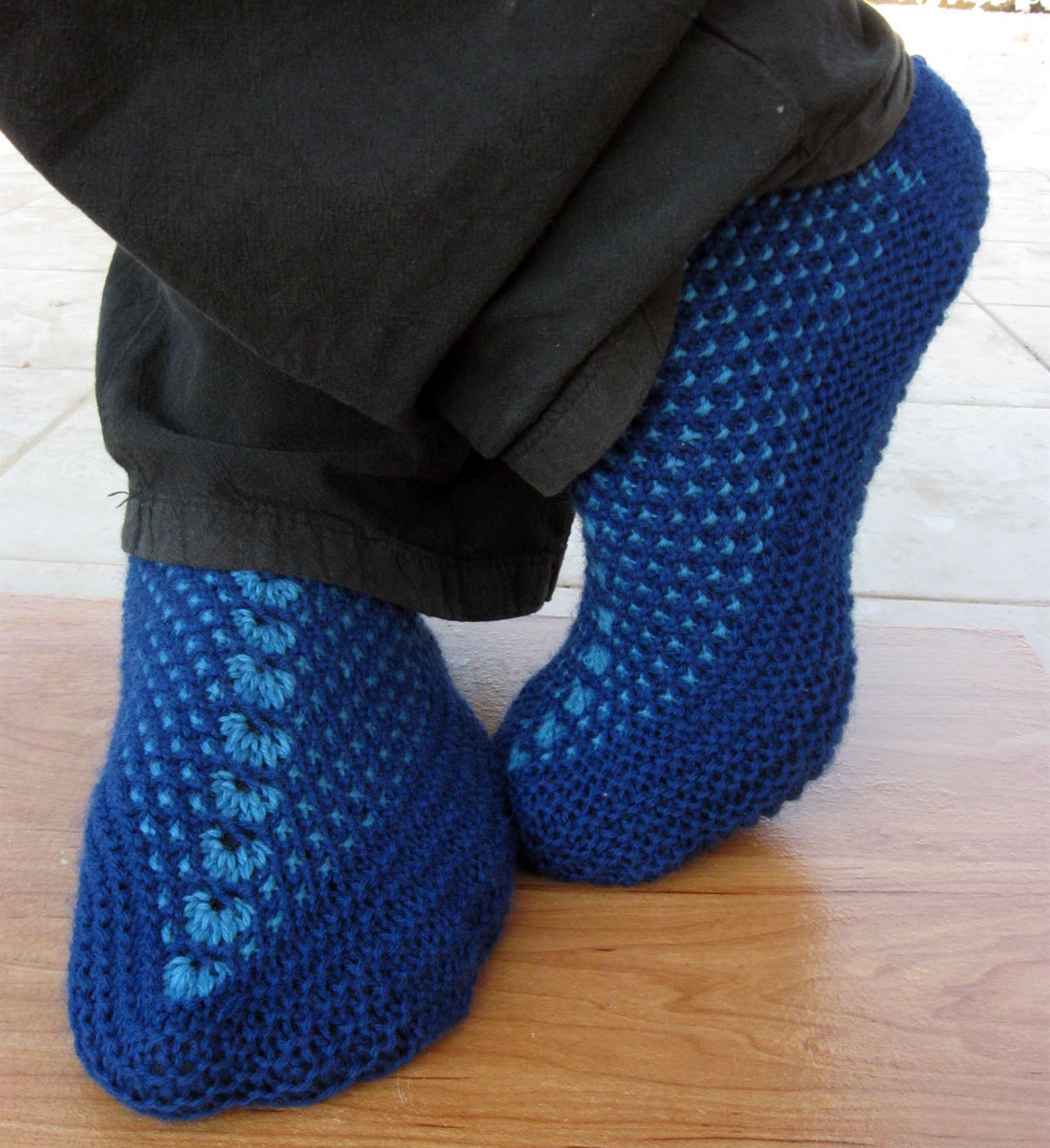 Knitting Pattern - Amazing Siberian Slippers - PDF Pattern - Seamless ...