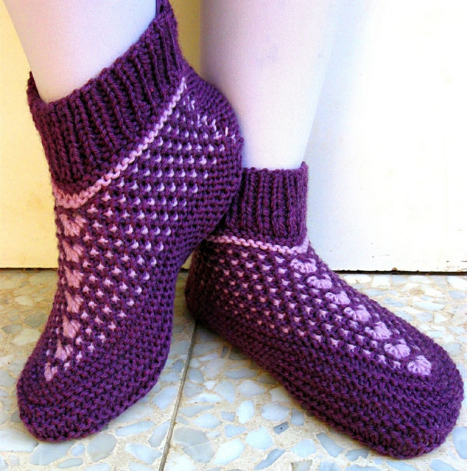 Knitting Pattern - Amazing Siberian Slippers - PDF Pattern - Seamless ...