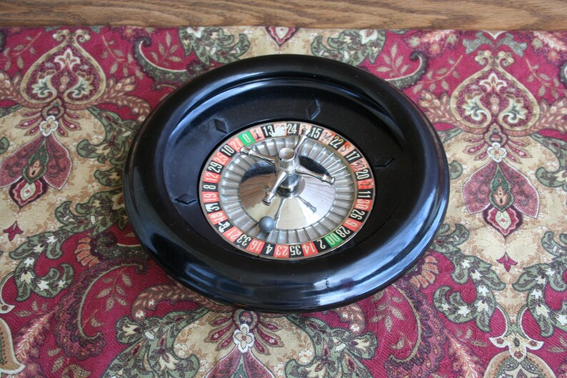 Decorative Vintage Lowe Roulette Game/wheel - Etsy