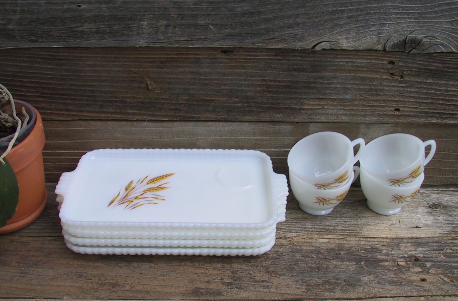 Beautiful Eight Piece Anchor Hocking Wheat Pattern Milk Glass | Etsy