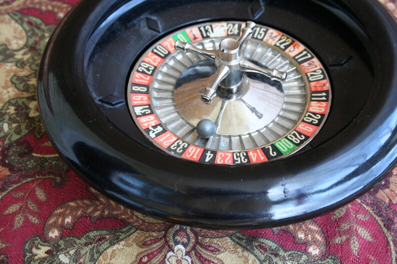 Decorative Vintage Lowe Roulette Game/Wheel | Etsy