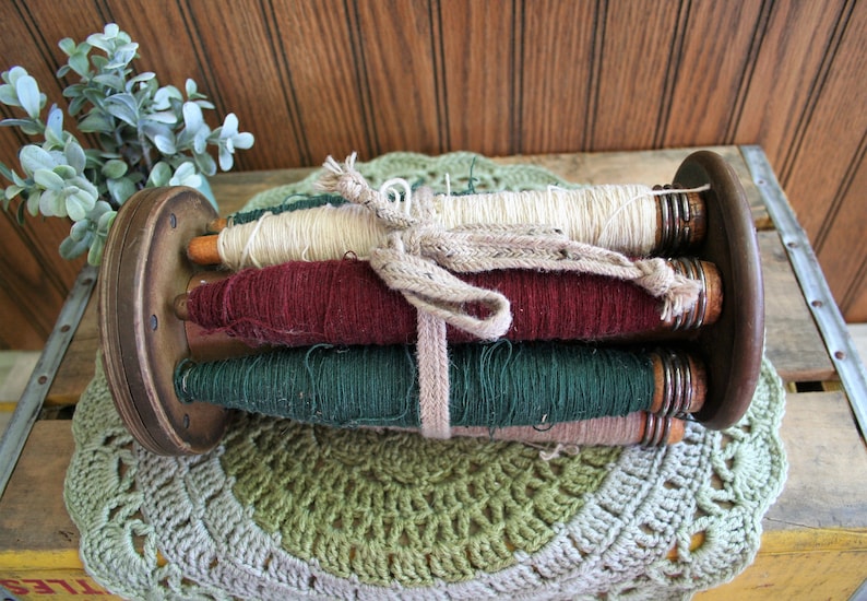 Antique Wooden Spools / Primitive/country Décor - Etsy