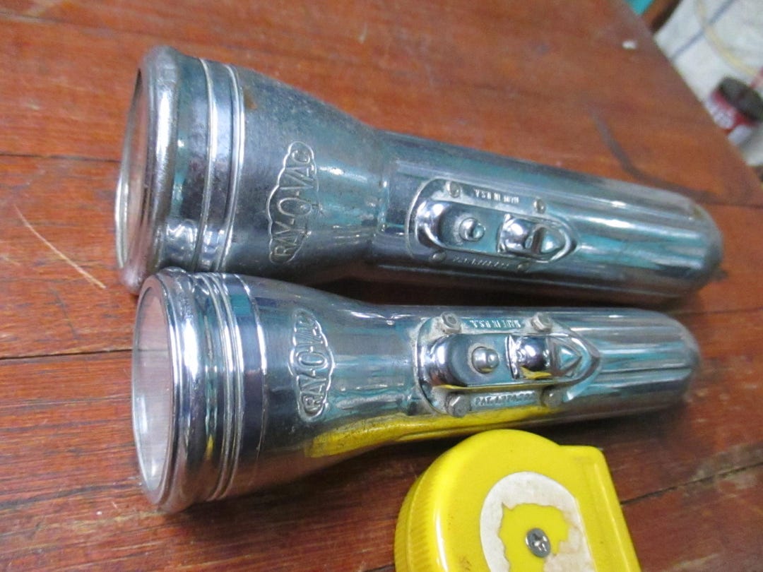 TWO Vintage RAYOVAC BULLET Torpedo Flashlights Chrome 7 3/4" Tall and 6 ...
