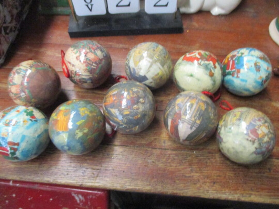 TEN Vintage Decoupage Paper Mache Ball Christmas Tree Ornaments Holiday ...