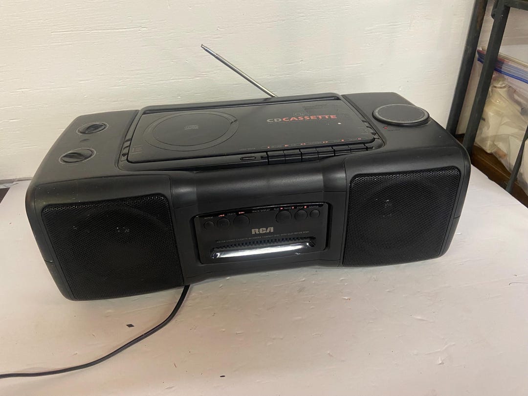 Vintage 1995 RCA RP7935 AM FM Stereo Cassette Recorder Portable Boombox ...