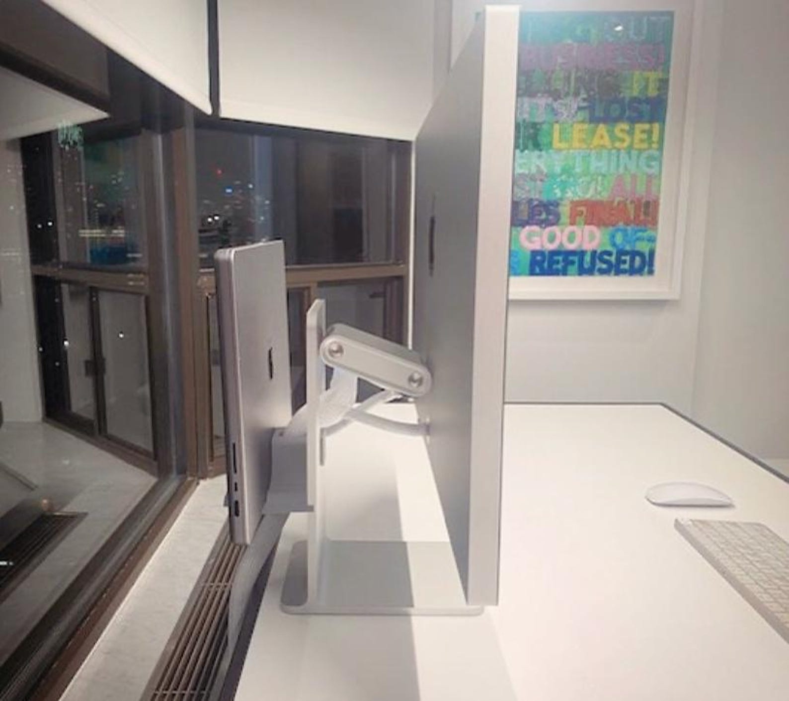 Apple Studio Display "macbook" Mount for Tilt- and Height-adjustable ...