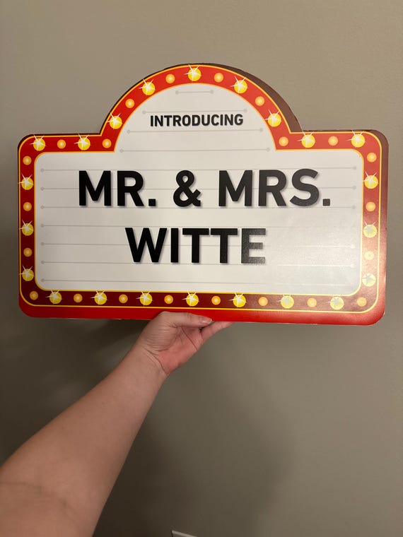 Marquee wedding sign | Beachweddingtips.com