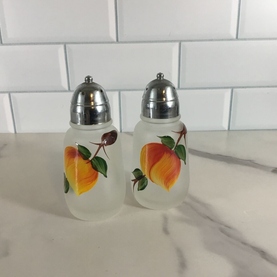 Vintage Hazel Atlas Peaches Gay Fad Frosted Salt & Pepper Shakers Fruit ...