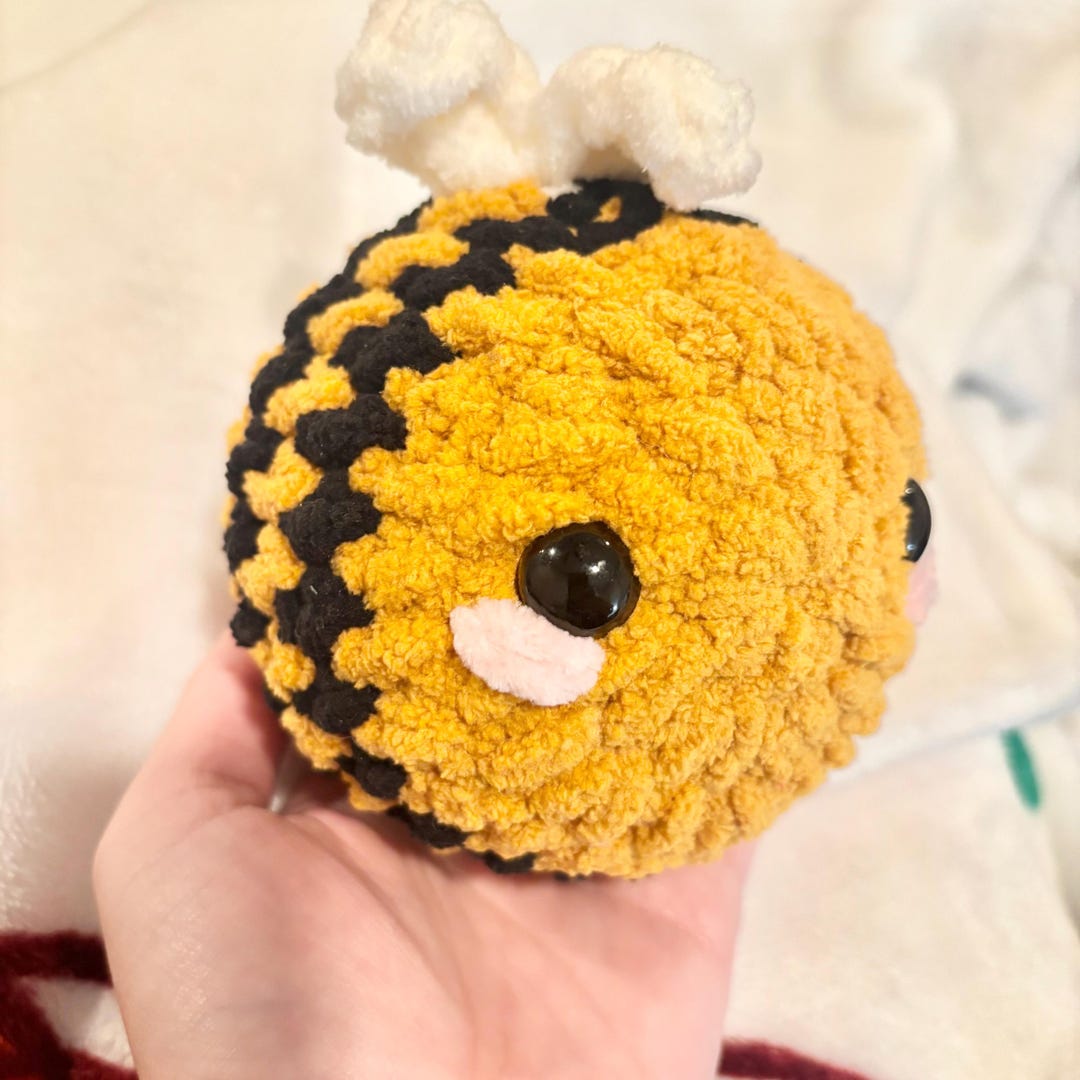 Jumbo Friendly Buzz Bee | Crochet Plushie | Bee Decor - Etsy