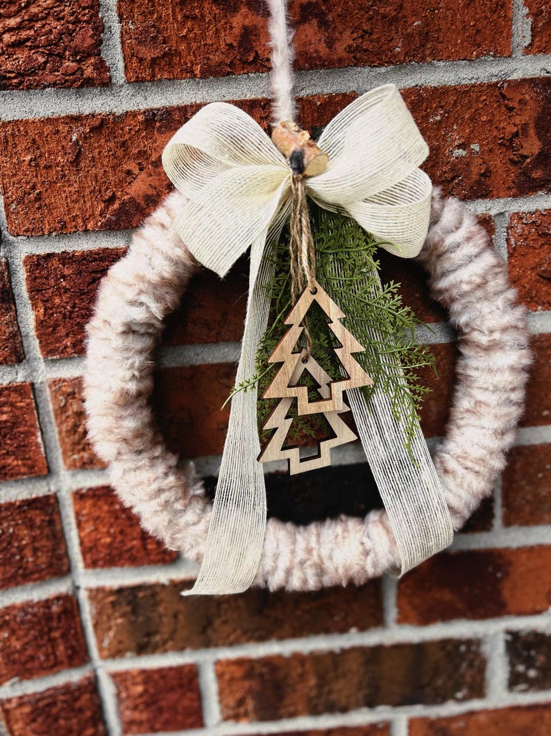 Cozy Faux Fur Wreath - Etsy