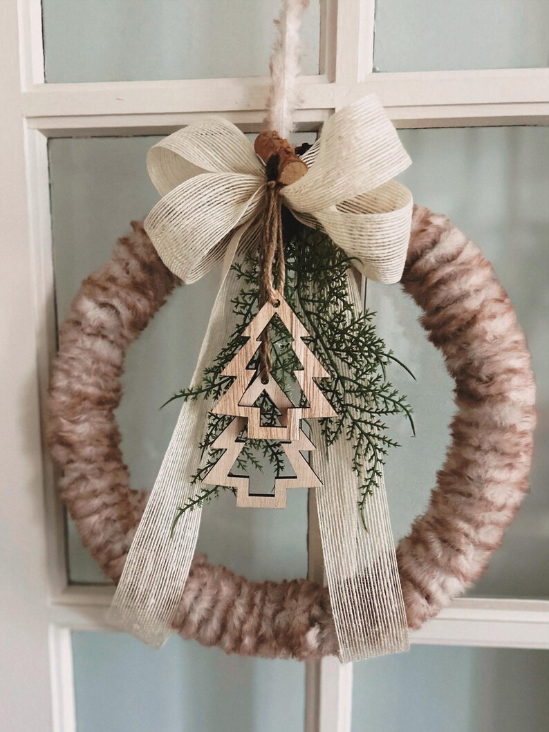 Cozy Faux Fur Wreath - Etsy