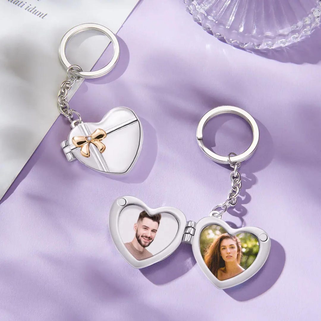 Double Photo Frame Heart Shaped Key-chain | Cute Couple Key-chain ...