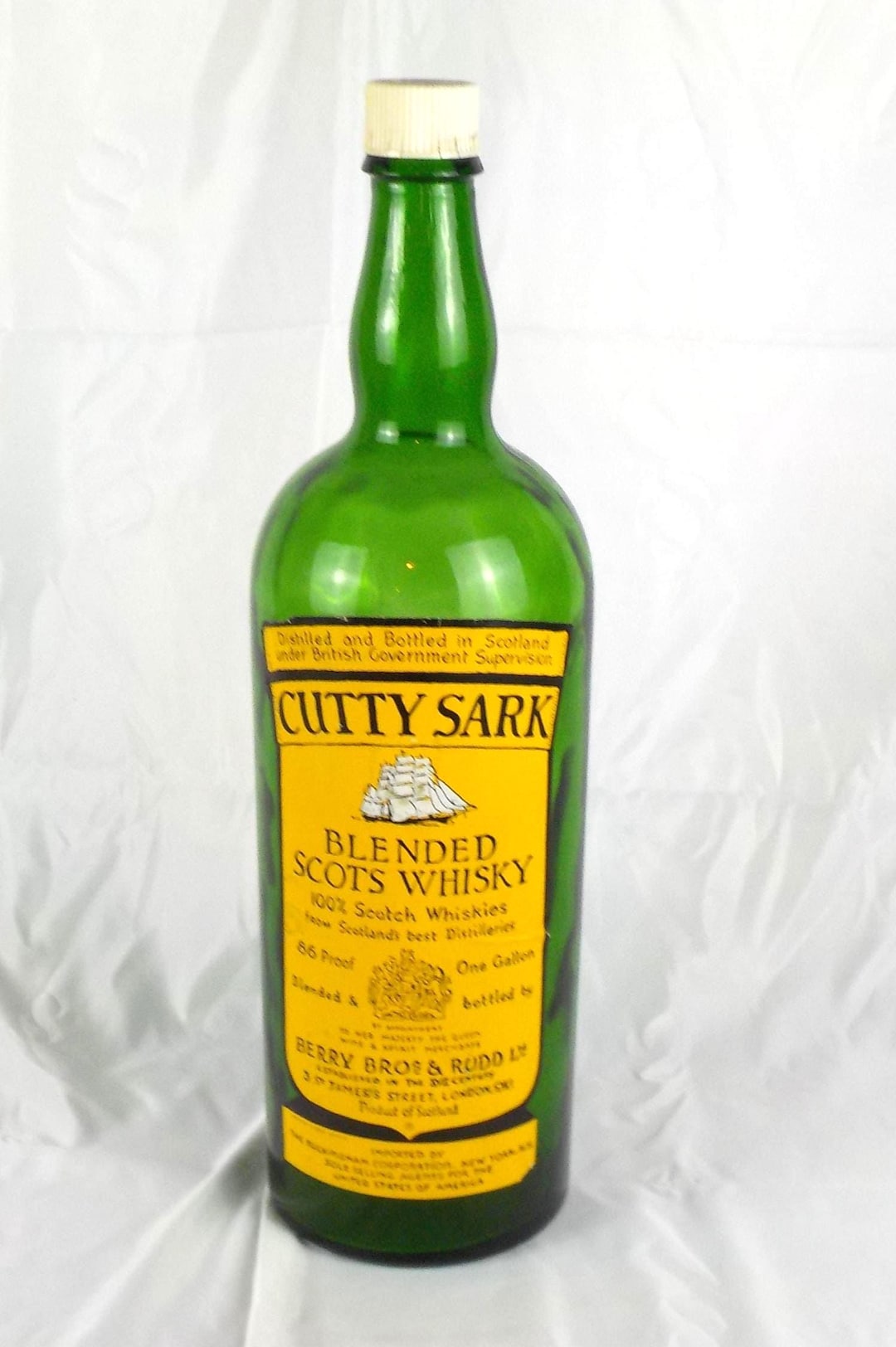 Vintage Cutty Sark 1 Gallon Green Glass Whiskey Bottle 18.5" Scotland ...