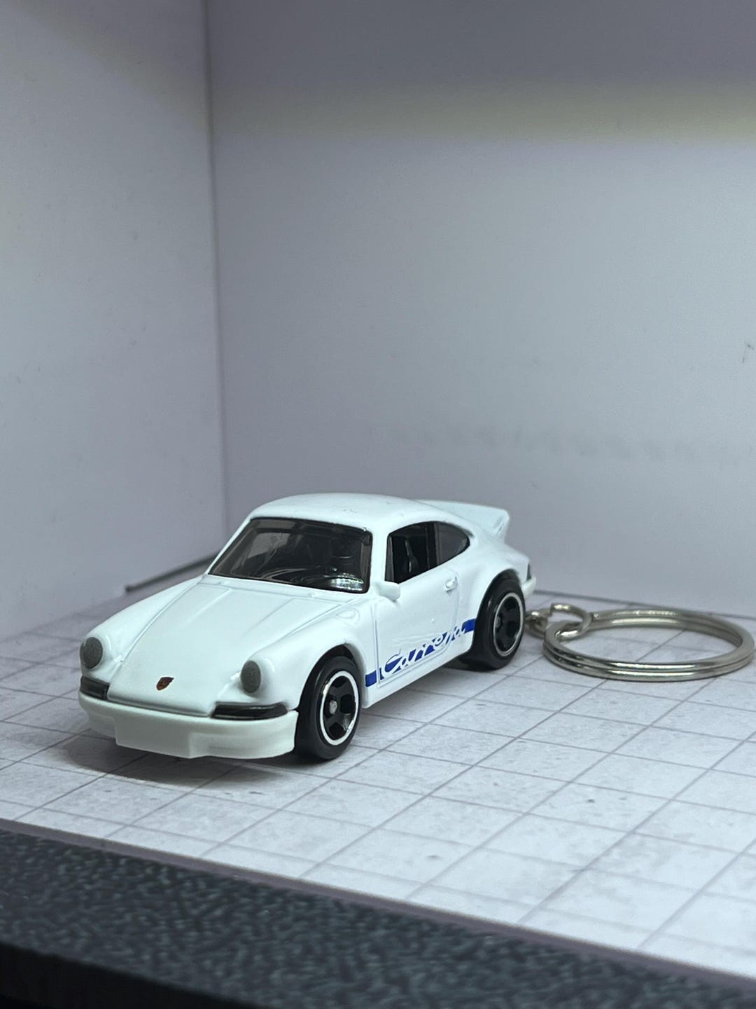 Hot Wheels Keychain, Porsche 911 Carrera RS 1/64 - Etsy