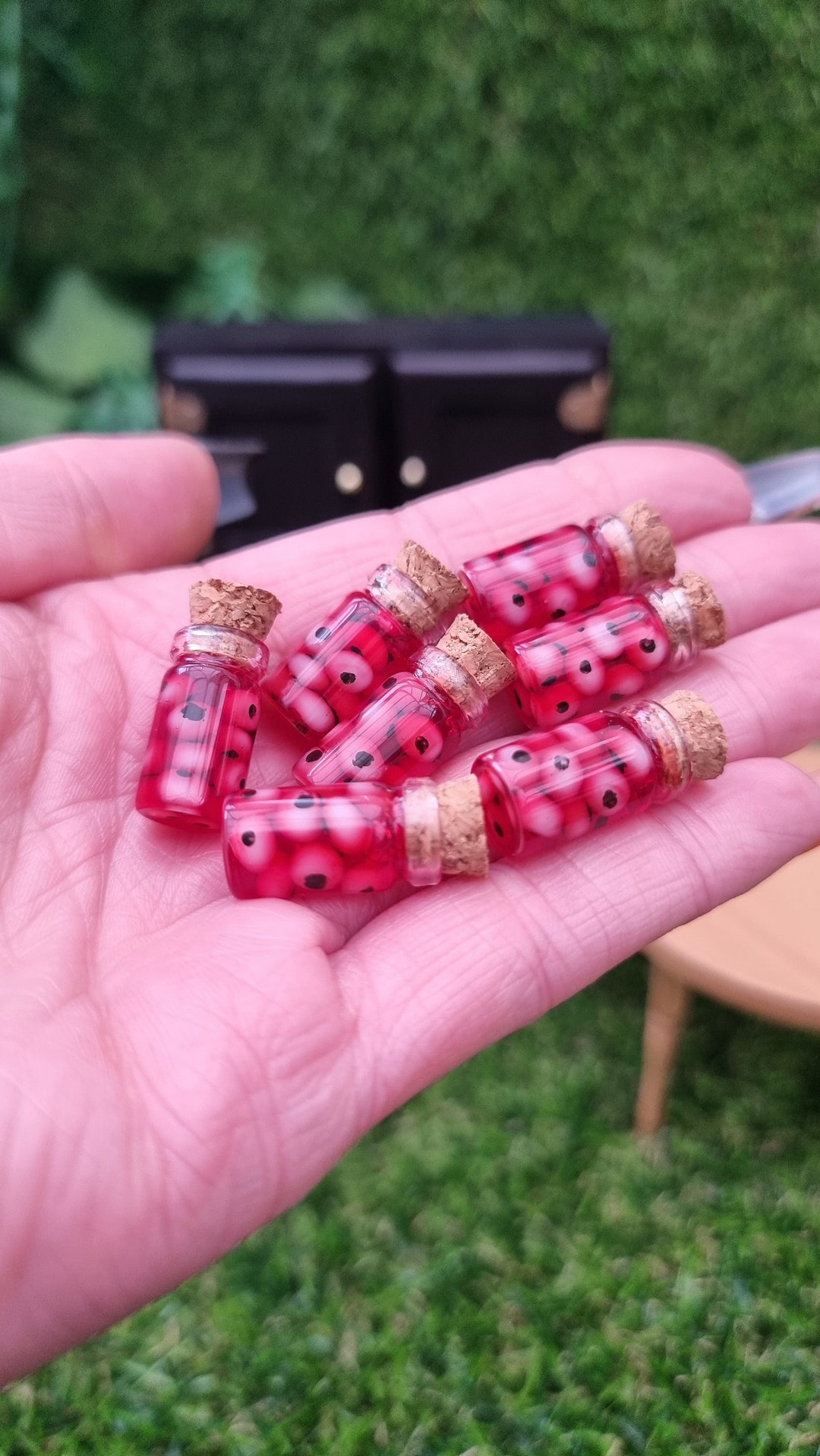 Miniature Jar of Eyes 1:12 Dolls House Miniature Jar of Eyeballs in ...