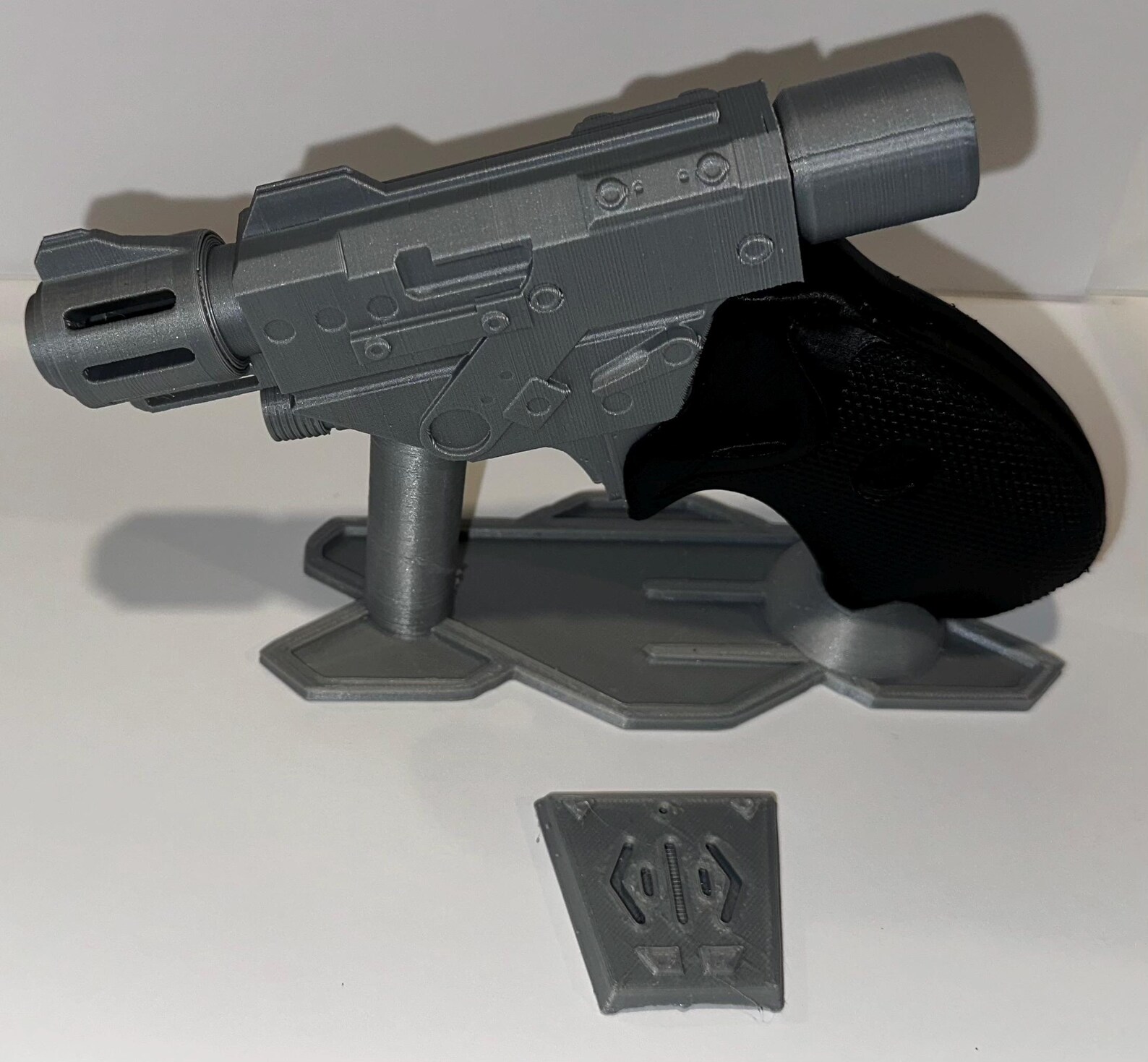 Babylon 5 PPG Pistol Prop Stand - Unfinished Version - Etsy