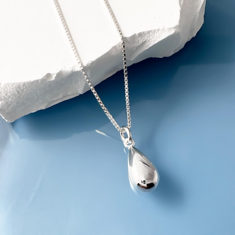 Teardrop Necklace - Etsy